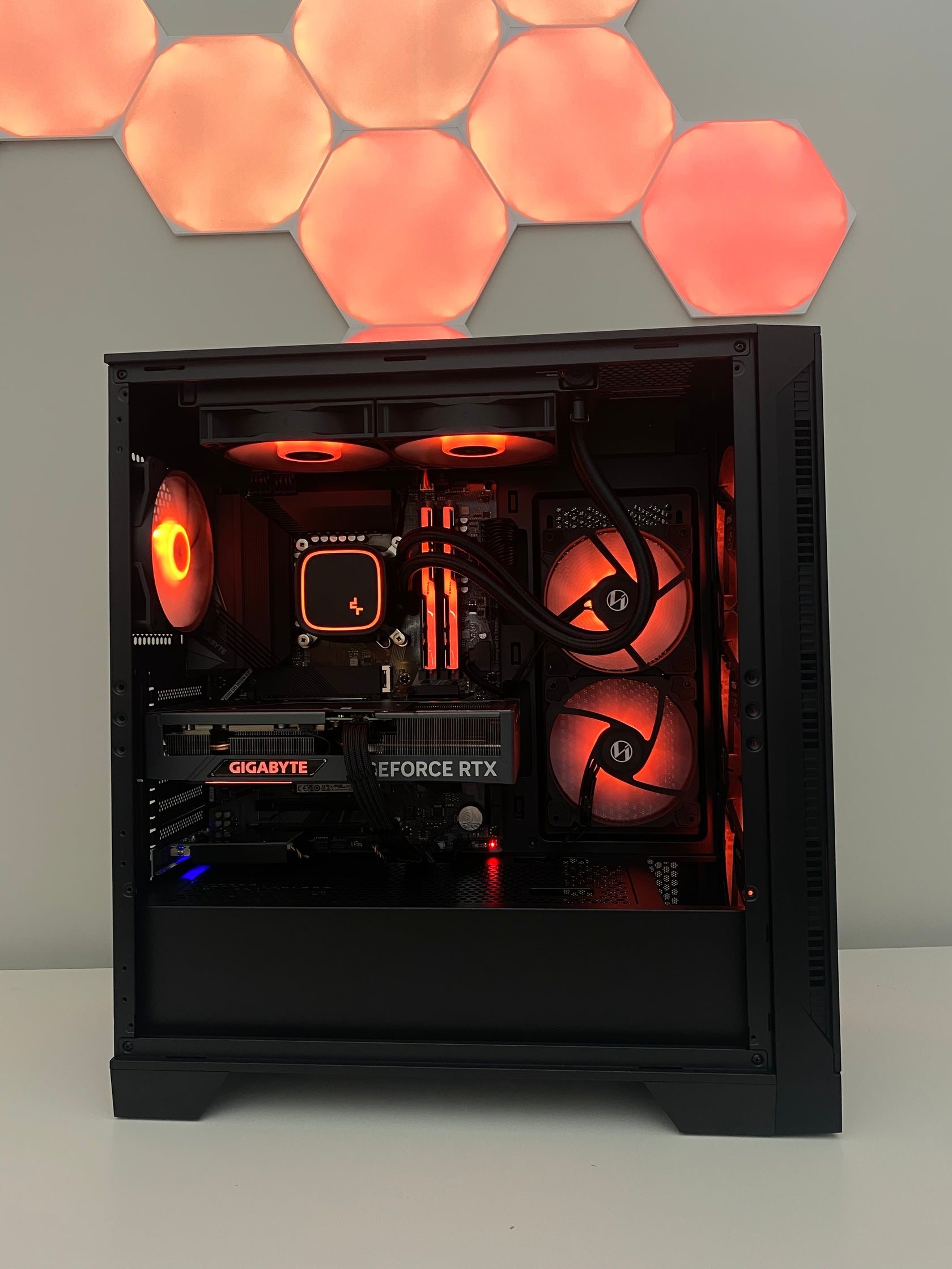 Epic X Lv3 (Rtx 5070) – RIN Computers