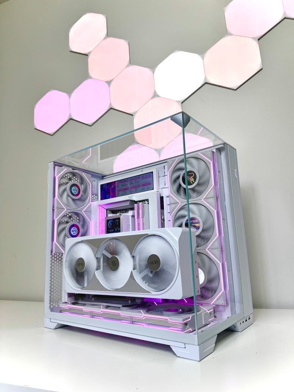 Zero - White Wolf (Ryzen 7 9800x3d / Rtx 5080) – RIN Computers